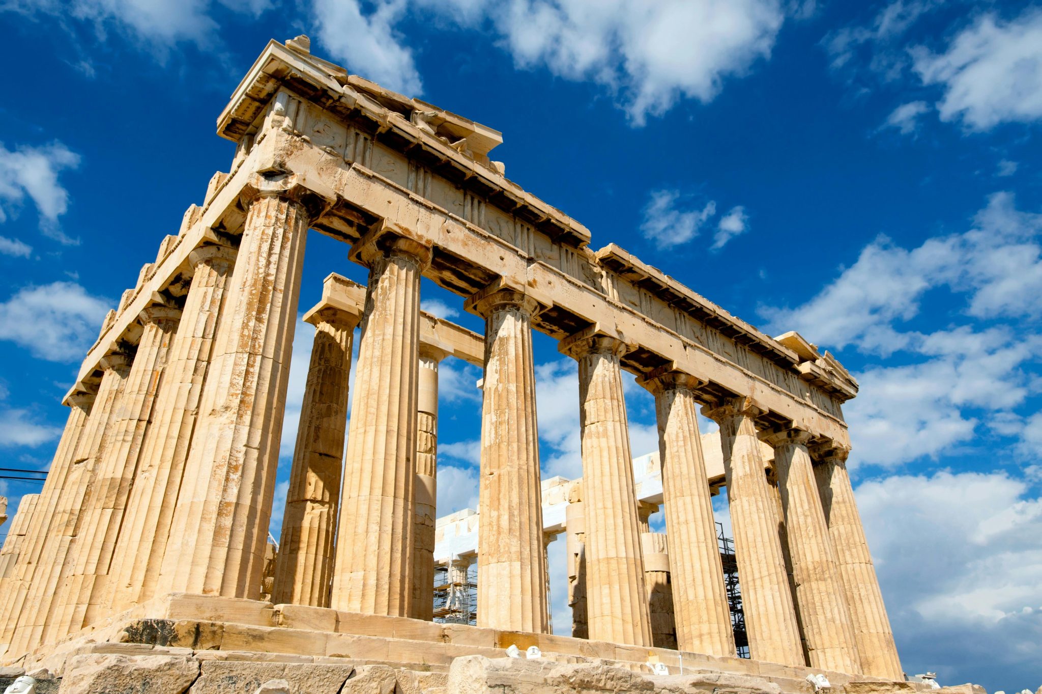 Explore 9 Iconic Historical Travel Destinations You'll Love