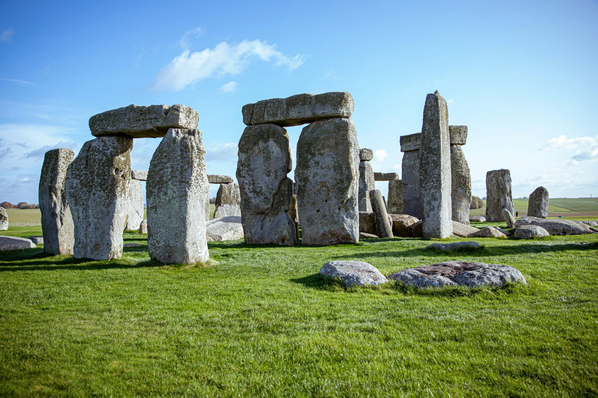 Explore 9 Iconic Historical Travel Destinations You'll Love
